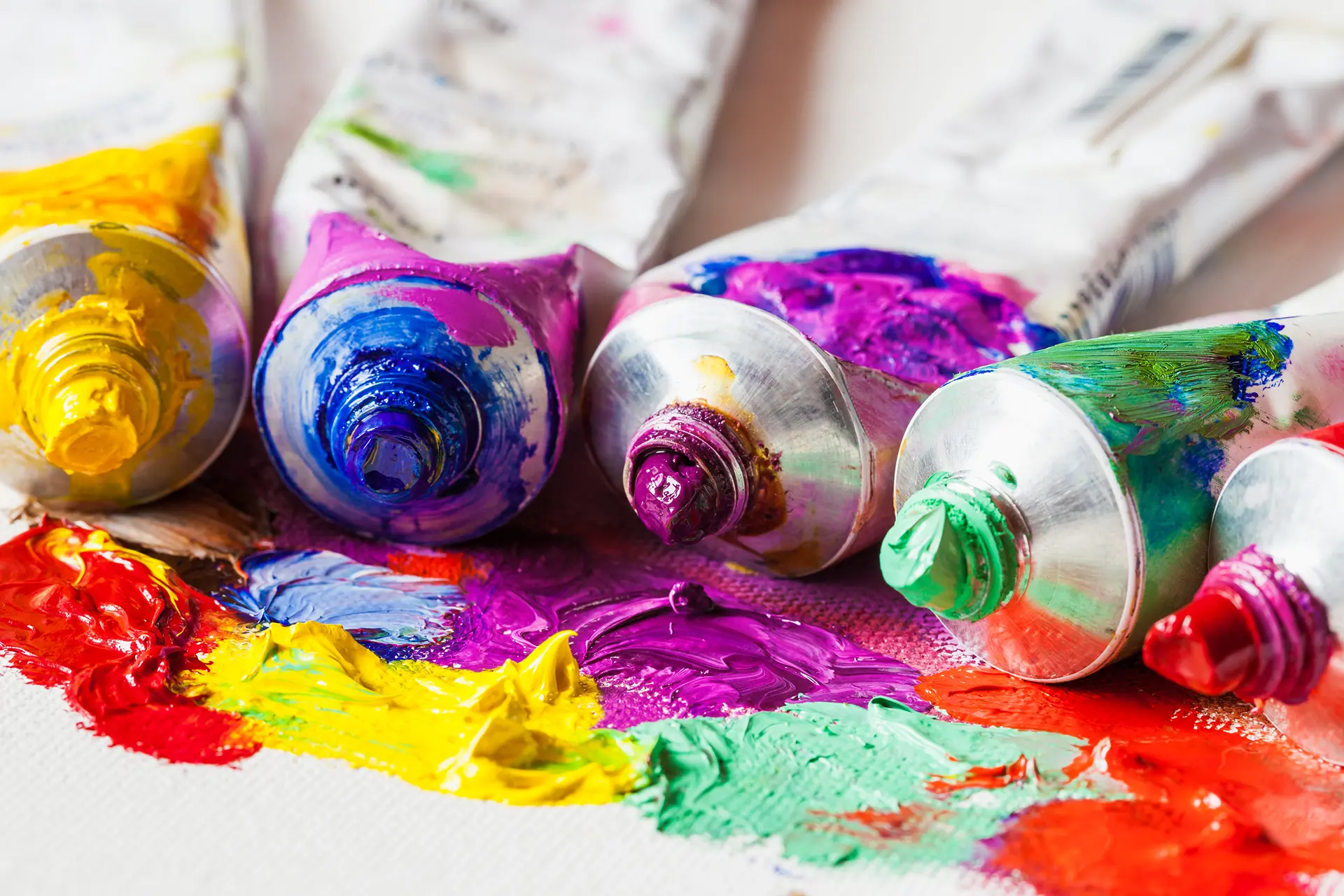 Premium Oil Paint – Custom and Wholesale Supply | Sunyard Art Factory